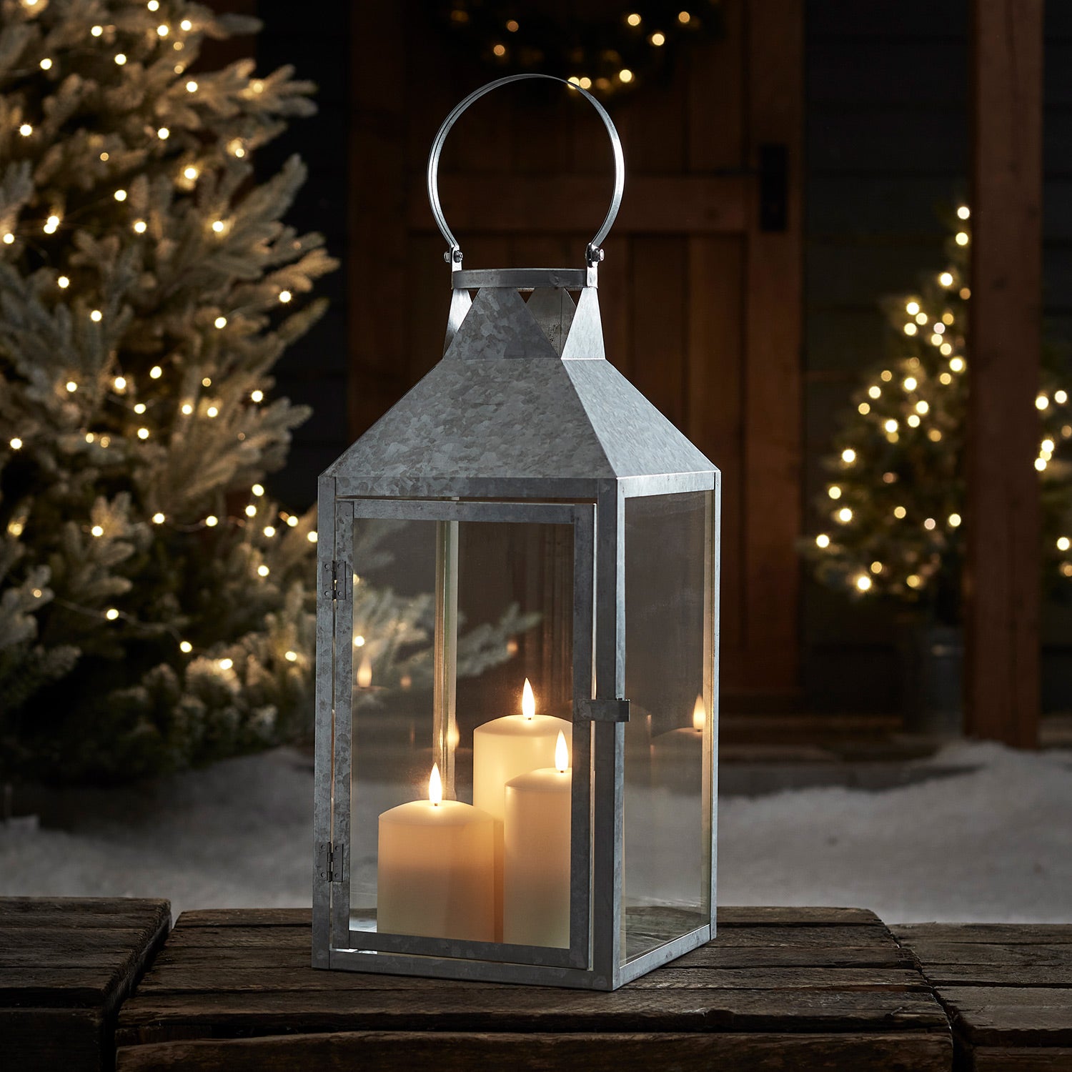 Große Hayle Outdoor Laterne aus verzinktem Stahl mit 3 TruGlow® Outdoor ...