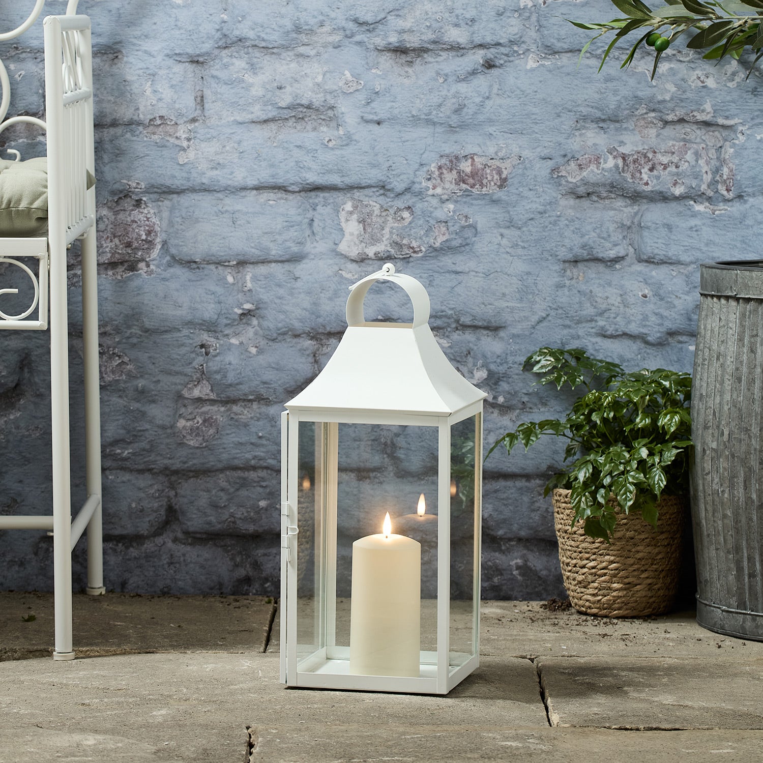 45cm Albury Gartenlaterne weiß mit TruGlow® Outdoor Kerze | online kaufen