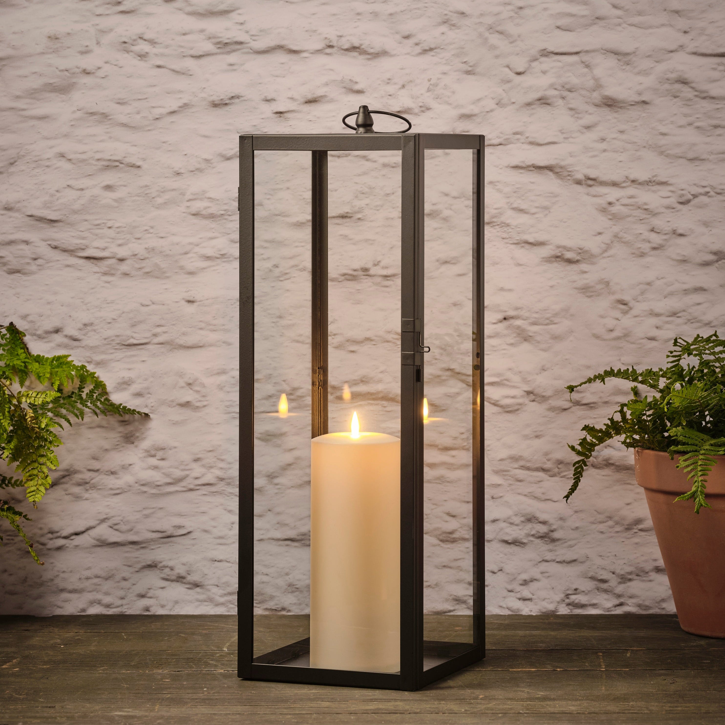 60cm Bowen Gartenlaterne mit TruGlow® Outdoor Kerze mit Fernbedienung ...